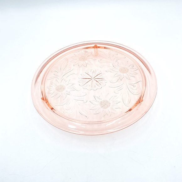 Jeanette Glass | Kitchen | Vintage Jeanette Glass Pink Cake Plate ...